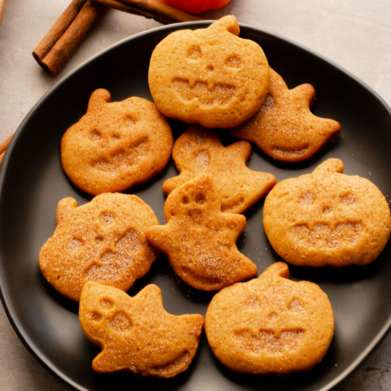 Halloween Pumpkin Spice Cookies (Vegan) - Maria's Munchies